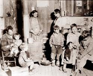 This is a picture of the Ewell Family.