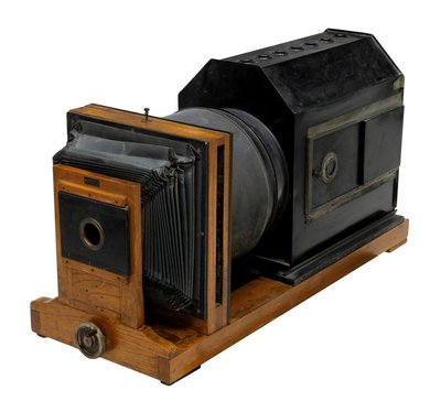 LARGE ANTIQUE MAGIC LANTERN SLIDE PROJECTOR
