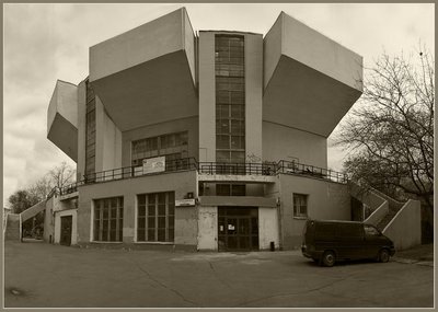 Melnikov, Konstantin. Club Rusakov Fuente:https://es.wikiarquitectura ...