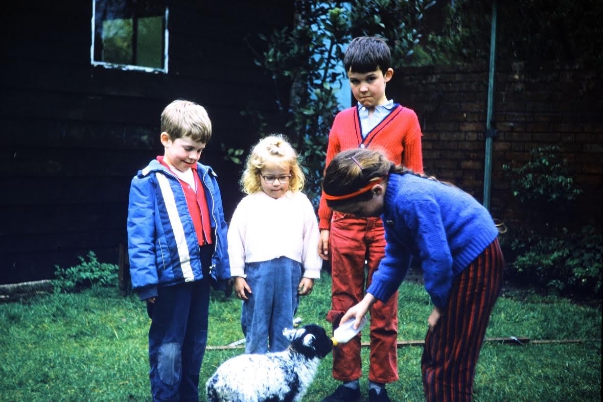The Four Children with Lambchop (Thomas, Claudia, Richard, Deirdre)