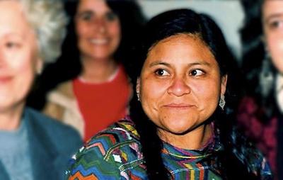 Un foto de un joven Rigoberta.