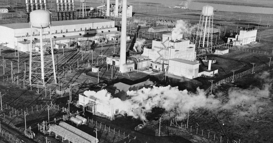 Hanford Nuclear Reservation, 1955. Getty images.
