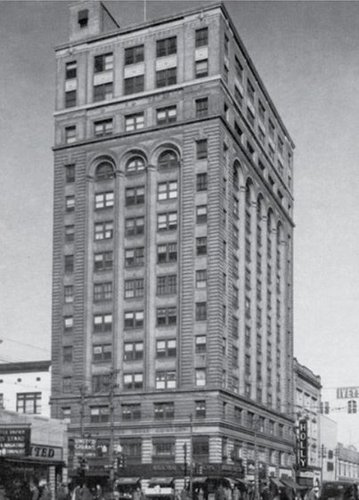 First of the “skyscrapers.” Independence Building, Charlotte.