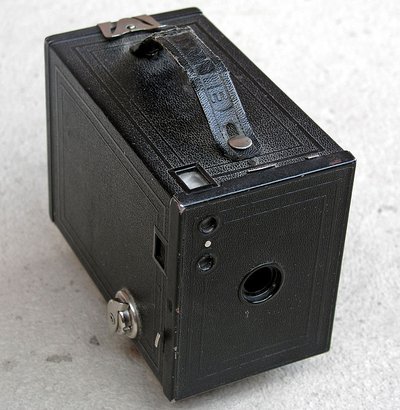 The fourth camera looked a lot like a speaker. It was invented in 1885 ...