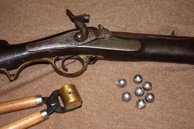 This is the Flintlock Musket with the bullet
