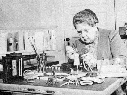 Frances Glessner Lee, 1943