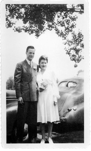 January 1, 1942 - Richard Feynman gets married for the first time with ...