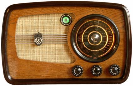 1925 – Radio