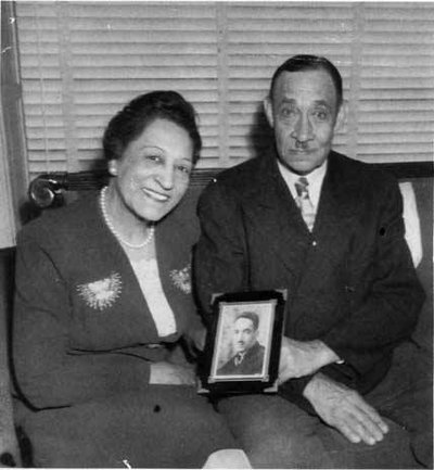 Thurgood Marshall creido en Baltimore, Maryland. El vivio con su madre ...