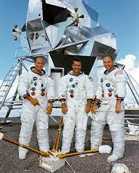 The Apollo 12 crew is made of: ( Charles "Pete" Conrad Jr , Richard ...
