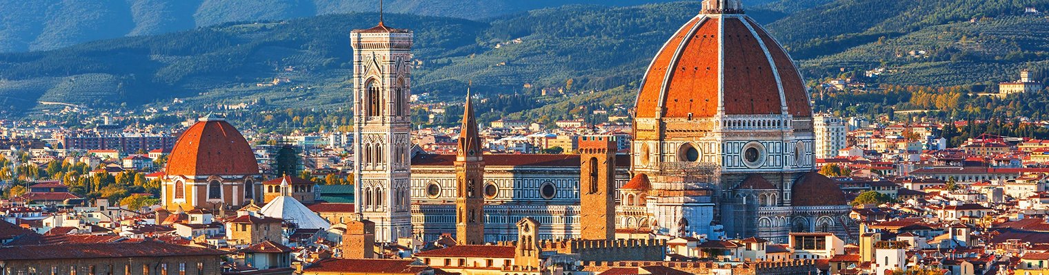 A stunning view of Florence from Piazzale Michelangelo | Shutterstock.com