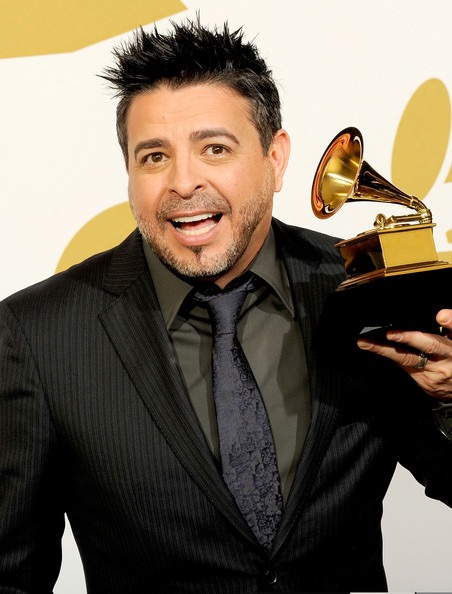 Luis Enrique Es Conocido Por Ser Un Cantante Famoso Su Carrera Comenzó