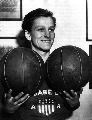 1931 - Babe Didrikson leads the Golden Cyclones to the AAU (Amateur ...