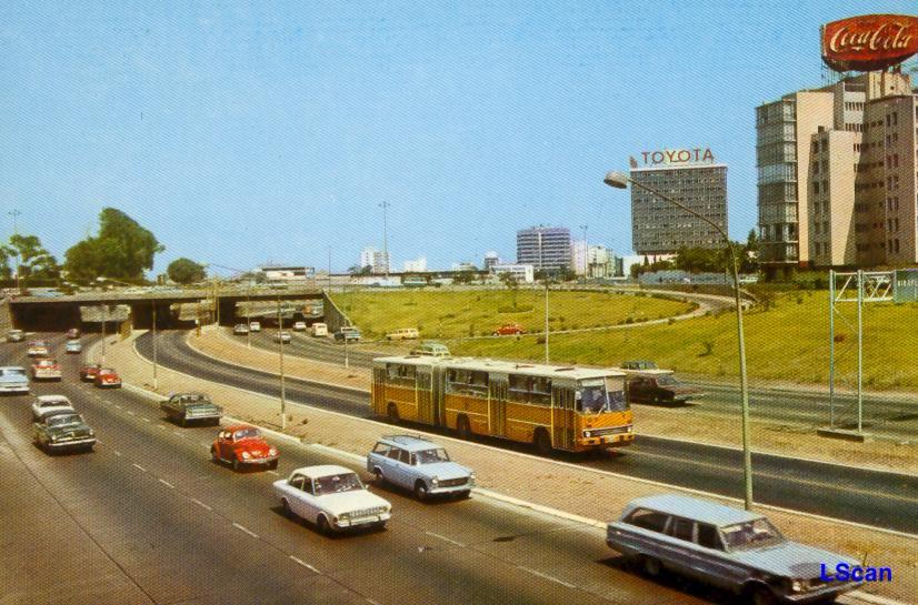 Avenida Javier Prado in the 1970s. Lima was still and ordered city.