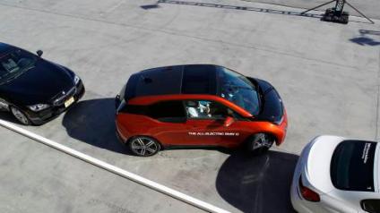 http://blog-seguros.balumba.es/como-aparcar-en-linea-coche