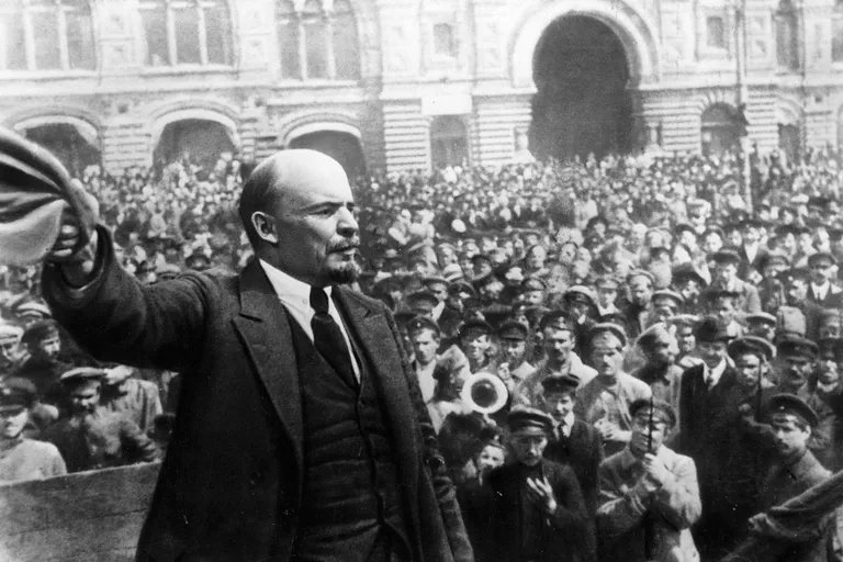 Photo of Vladimir Lenin giving a speech -- Source: Ann Ronan Pictures ...