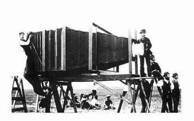 1685- A man by the name of Johann Zahn designed the first camera but ...