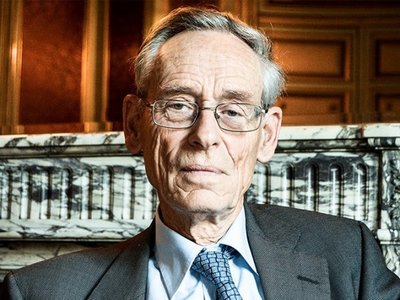 Elliott trabajó en el desarrollo de la teoría y la práctica de la ...