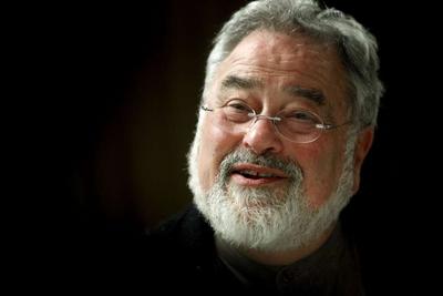 George Lakoff (Berkeley, 1941) es profesor de Lingüística en la ...