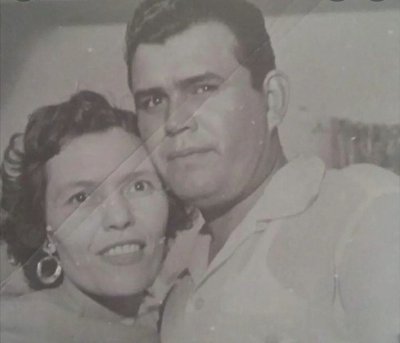 Su padre Julián Tapia Ramírez nació en camargo