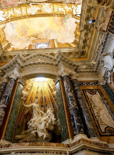 Fresco above with concealed light