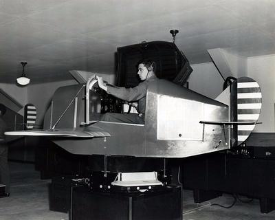 1942 Blue Box Flight Simulator