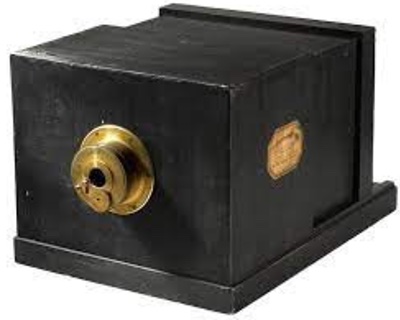 1840 : the daguerrotype was still in use and there was a need of ...