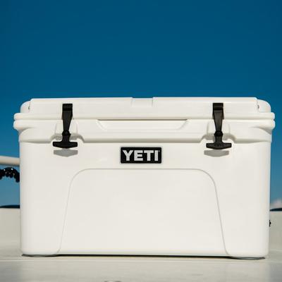 This is YETI's hard cooler tundra 45 quart.