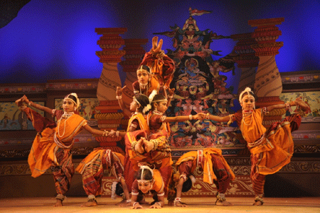 1700 Gotipua (boys dressed in drag). Troupes are created for public ...