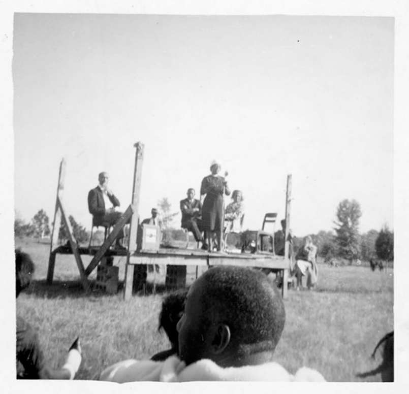 Photograph of assembled people (mainly African Americans) participating ...