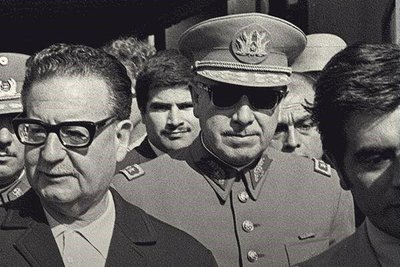 En 1973, el presidente Allende fue derrocado por un golpe de Estado al ...