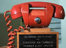 En 1960 el disco de marcado rotativo de los teléfonos fue eliminado y ...